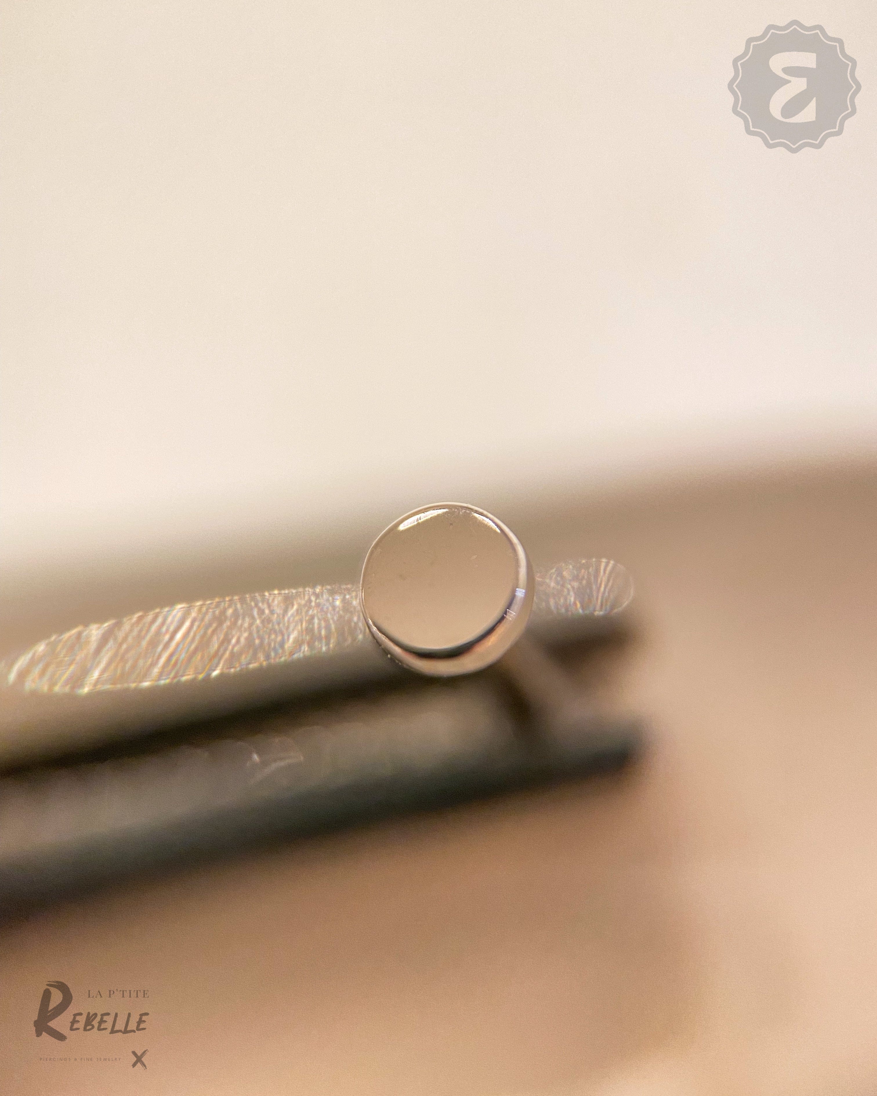 Piercings & Tattoos for the Minimalist in Knokke – LPRpiercing